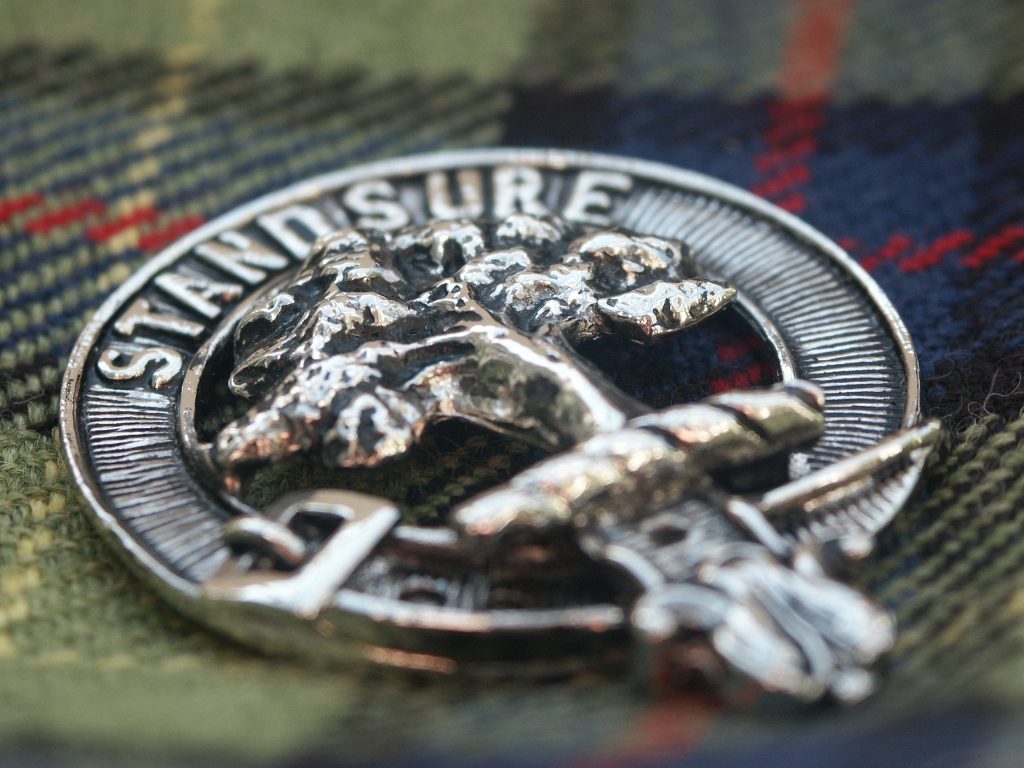 What’s your Clan Crest and Tartan? - Houston Kiltmakers Blog